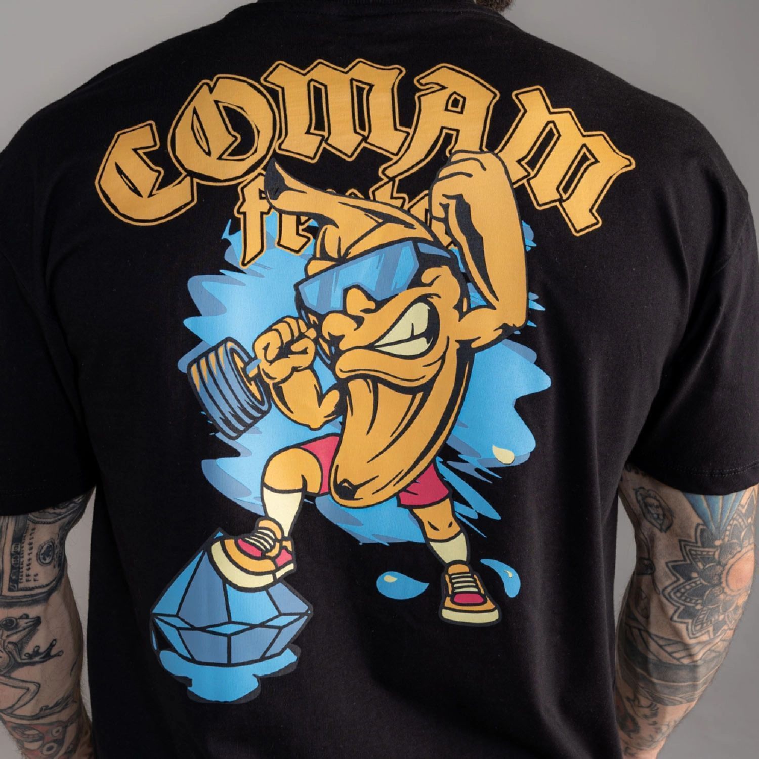 Camiseta Oversized Comam Frutas Banana Preto