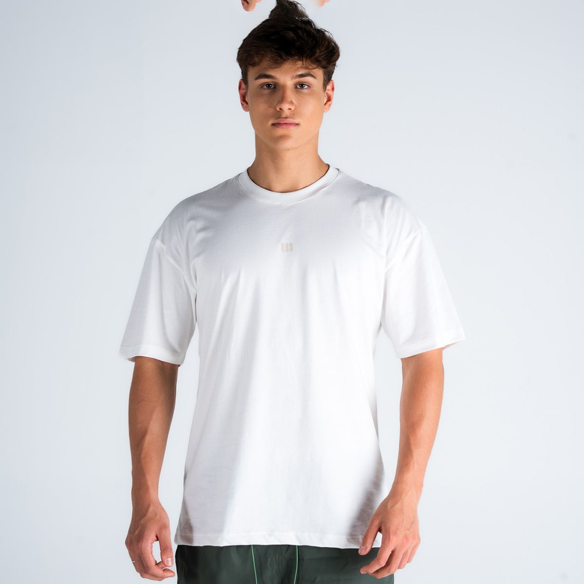 Mith: Suplementos acessíveis e Roupas estéticas para treino e rotina.